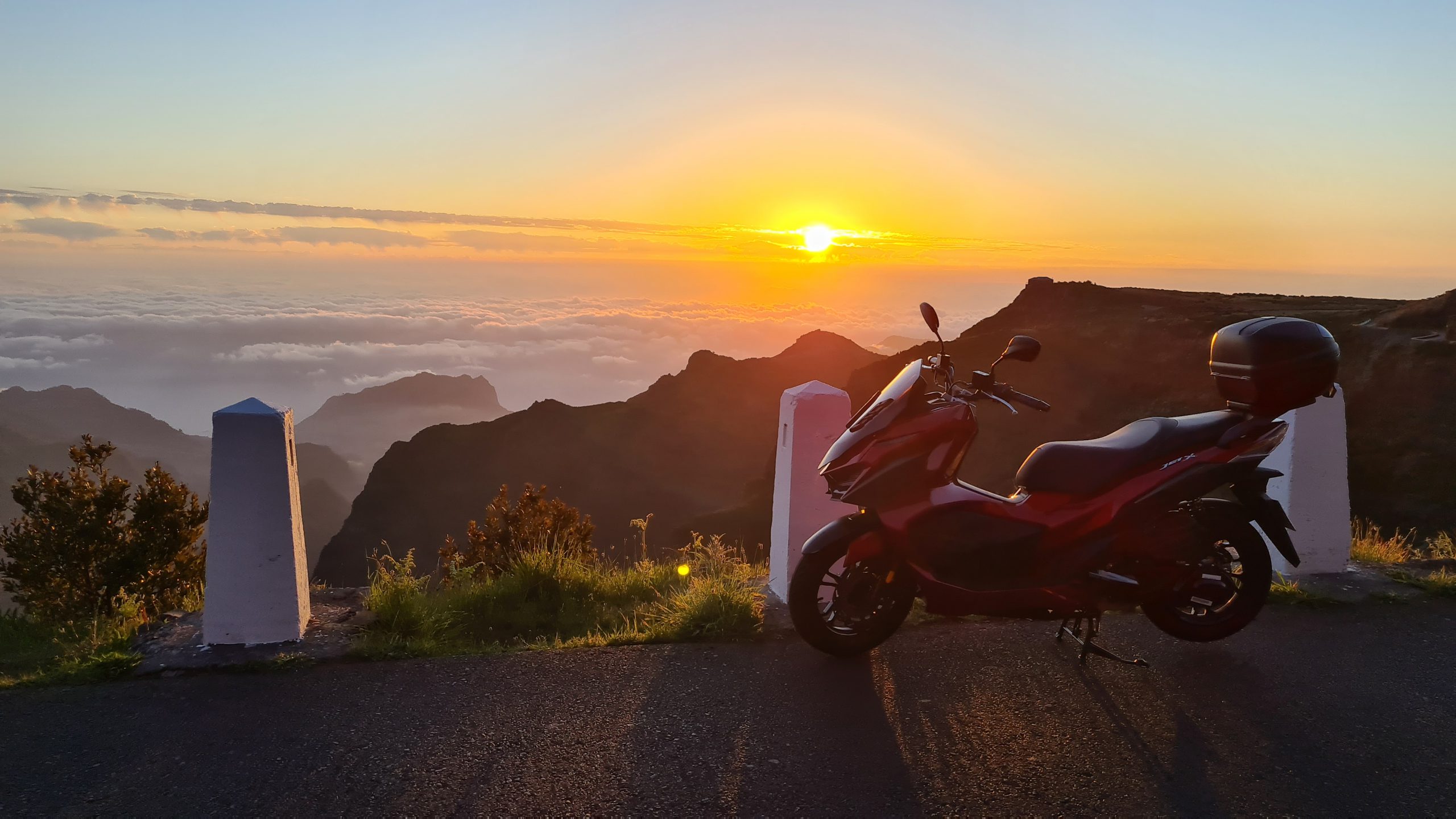 Motorcycle and Car Rental Company - Crazy Snail Motorcycle Rentals